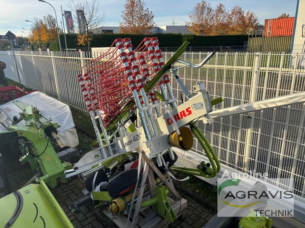 Novi Claas Liner 420 sakupljač sena