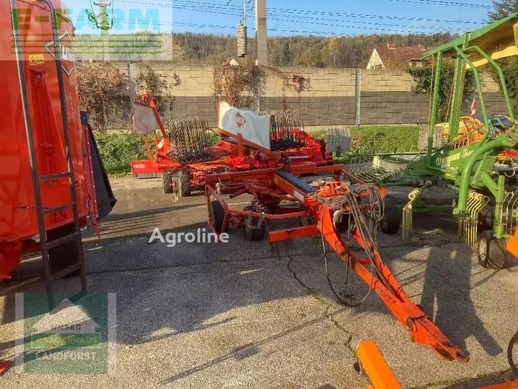 Kuhn ga 6632 trakasti formirač otkosa