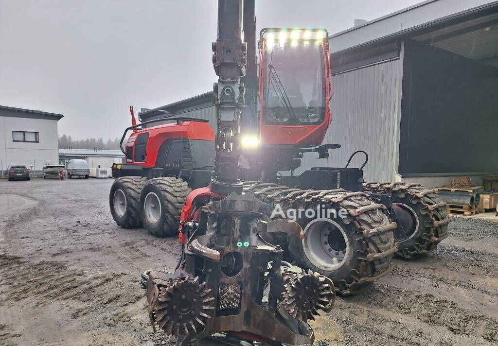 Komatsu 901 XC harvester