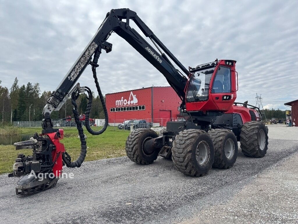 Komatsu 911 harvester