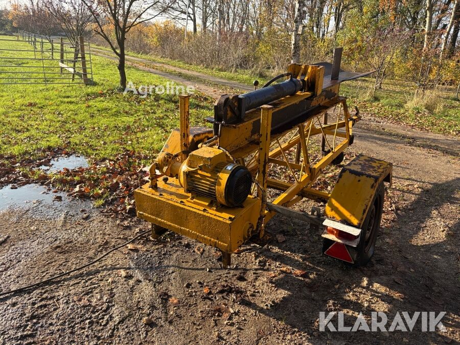 Prodaje se Kløver motornu kopačicu na aukciji