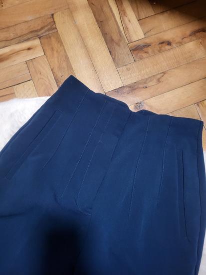 Zara duboke pantalone XS danas 1500