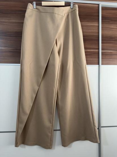 Zara bez moderne pantalone