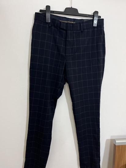 H&M NOVO teget pantalone L/XL vel