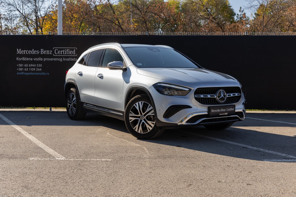 MERCEDES-BENZ GLA