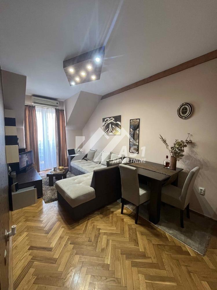 IZDAJE SE STAN NOVA DETELINARA - parking mesto ID#4378 500 €