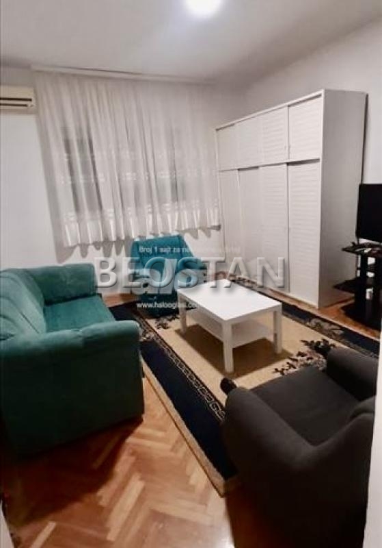 Zemun - Prvomajska #65189 450 €