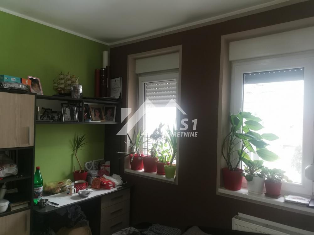 PRODAJE SE STAN NA TELEPU sa garazom -POVOLJNO ID#3130 164.800 €