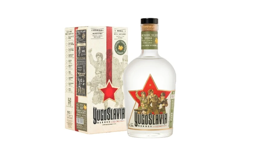 YUGOSLAVIA HEROES Rakija kajsija gift box 0.7l