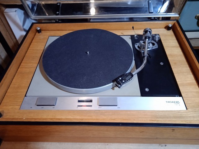 Thorens TD 125, SME Plint