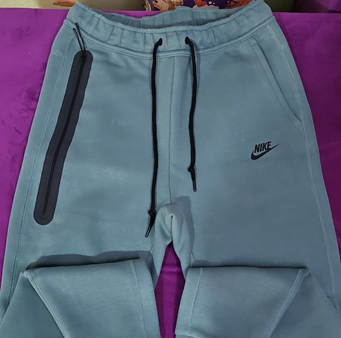 Nike tech fleece