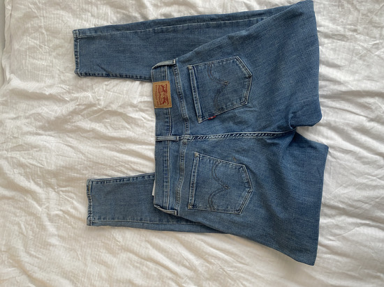 LEVIS original Slim sa elastin on farke M jači M