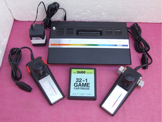 Atari 2600 Jr konzola FULL + ketridz 32 u 1 + GARANCIJA