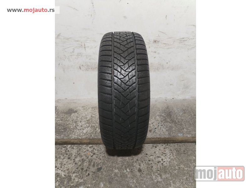 3316. Guma DUNLOP 17-ica, ZIMSKA 215/55, Šara 9.2 mm, DOT 3524