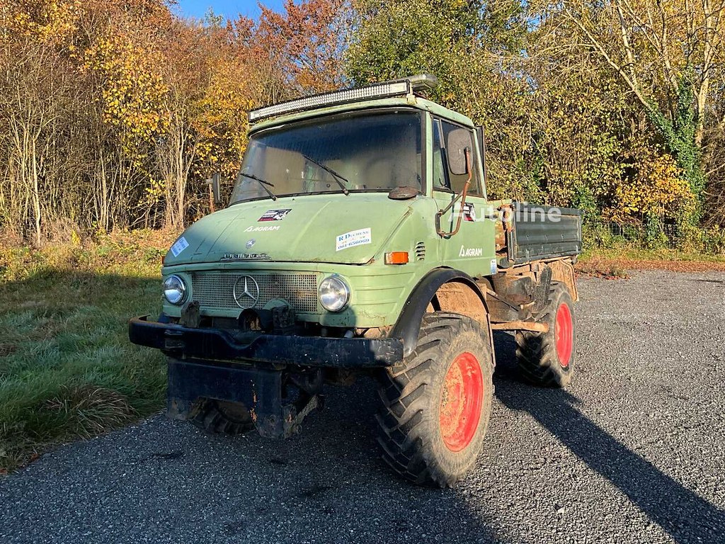 Prodaje se Mercedes-Benz Unimog 406 kiper na aukciji