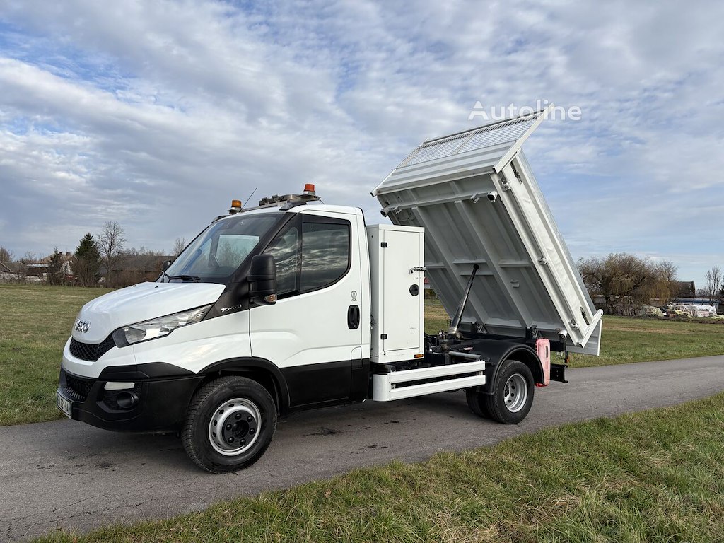 IVECO DAILY 70C17/Wywrot na 3strony/DMC 7000Kg/Żuraw/Klima/Super stan kiper