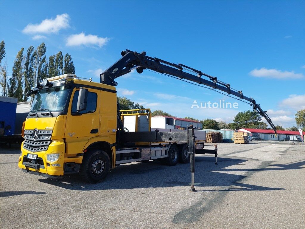 Mercedes-Benz Arocs 2640 kamion s ravnom platformom