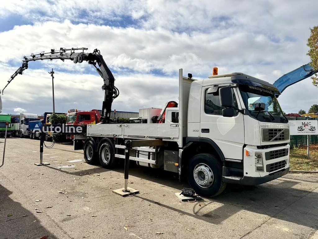 Volvo FM 300 6x4 + (25.8m!) CRANE HIAB 245 E-5 + JIB 65 X-3 + 2 ME - * kamion s ravnom platformom