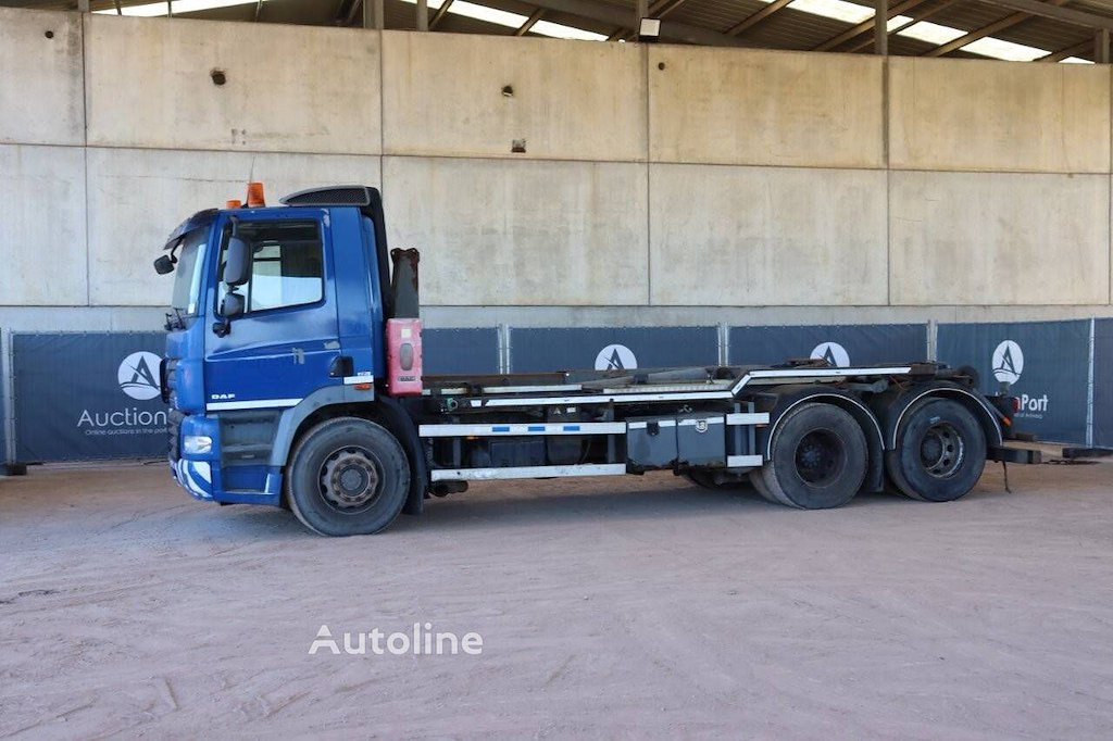 Prodaje se DAF CF85.360 rol kiper sa kukom na aukciji