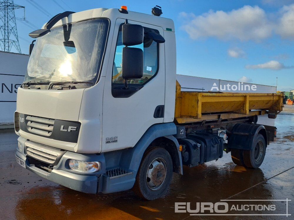 Prodaje se DAF LF45.140 rol kiper sa kukom na aukciji