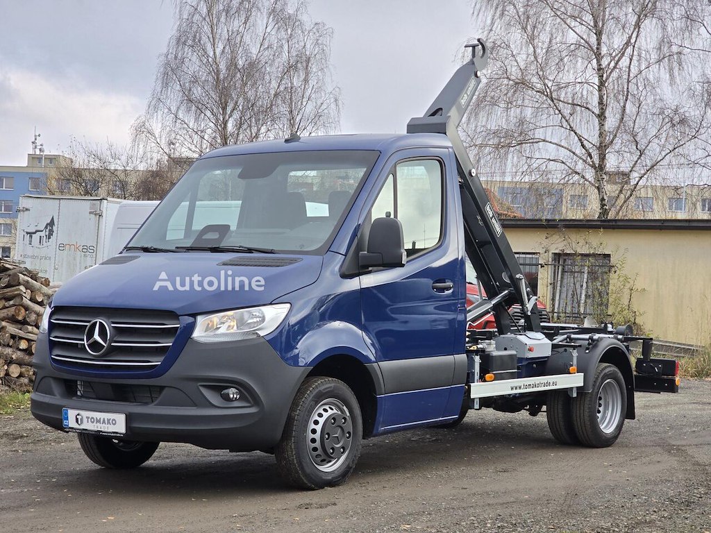 Novi Mercedes-Benz Sprinter kamion rol kiper