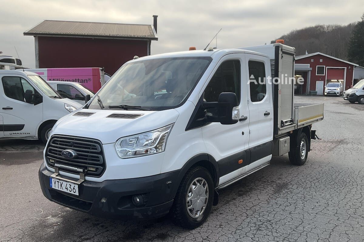 Prodaje se Ford Transit kamion s ravnom platformom < 3.5t na aukciji
