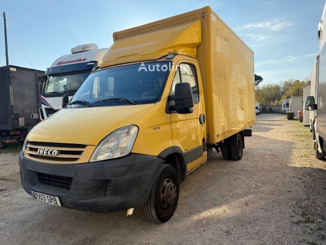 IVECO DAILY 35C12 kamion furgon < 3.5t