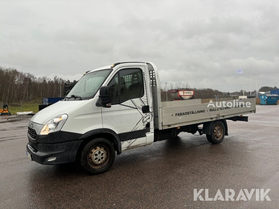 Prodaje se IVECO Daily 35S17 kamion s ravnom platformom < 3.5t na aukciji