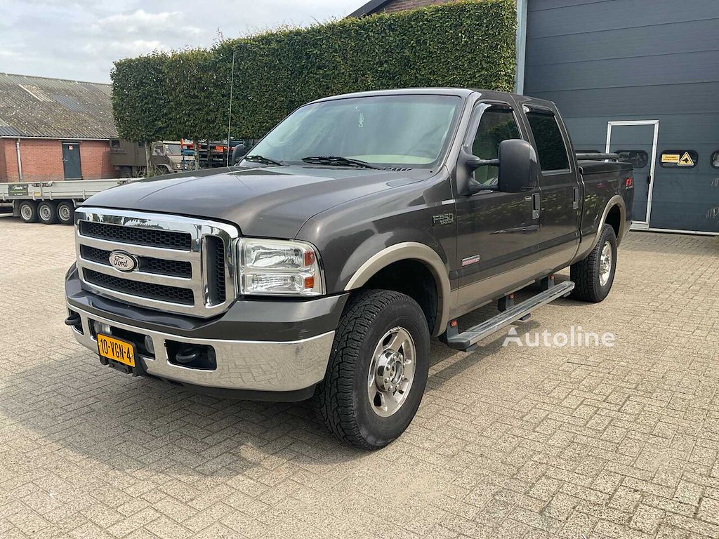 Prodaje se Ford F-250 kamion s ravnom platformom < 3.5t na aukciji