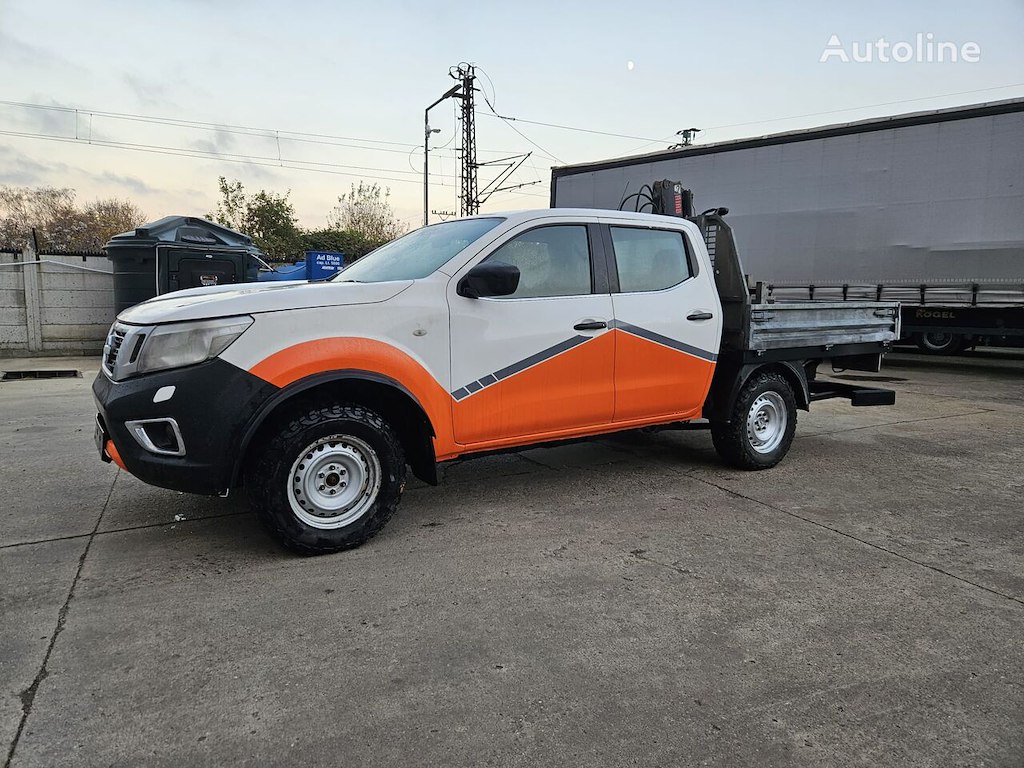 Nissan Navara kamion s ravnom platformom < 3.5t