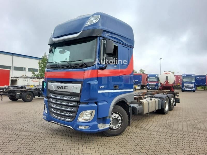 DAF XF 480 FAN vozilo za prevoz kontejnera