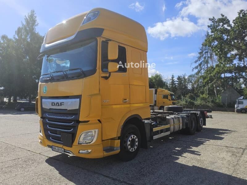 DAF XF 480 FAR vozilo za prevoz kontejnera