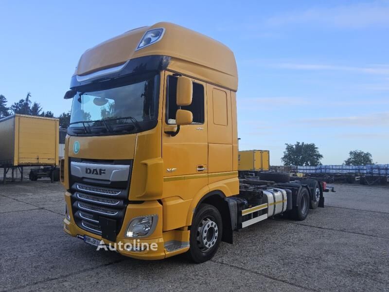 DAF XF 480 FAR vozilo za prevoz kontejnera