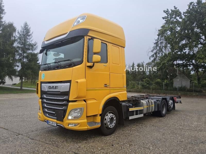 DAF XF 480 FAR 6X2 R vozilo za prevoz kontejnera
