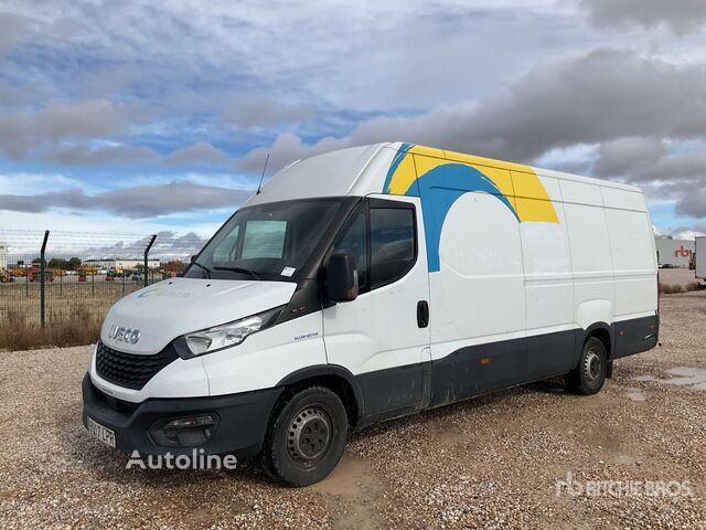 Prodaje se IVECO Daily 35S18 minibus furgon na aukciji