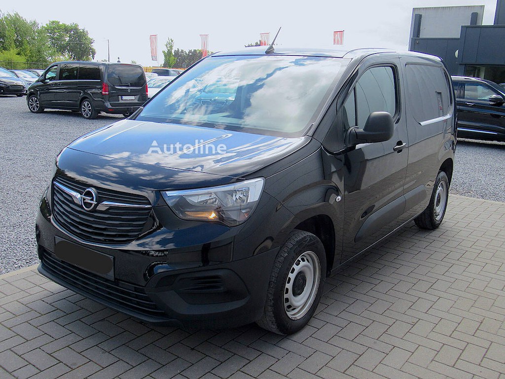 Prodaje se Opel Combo 1.5 D laki furgon na aukciji
