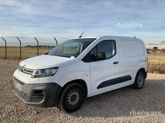 Prodaje se Citroen Berlingo laki furgon na aukciji