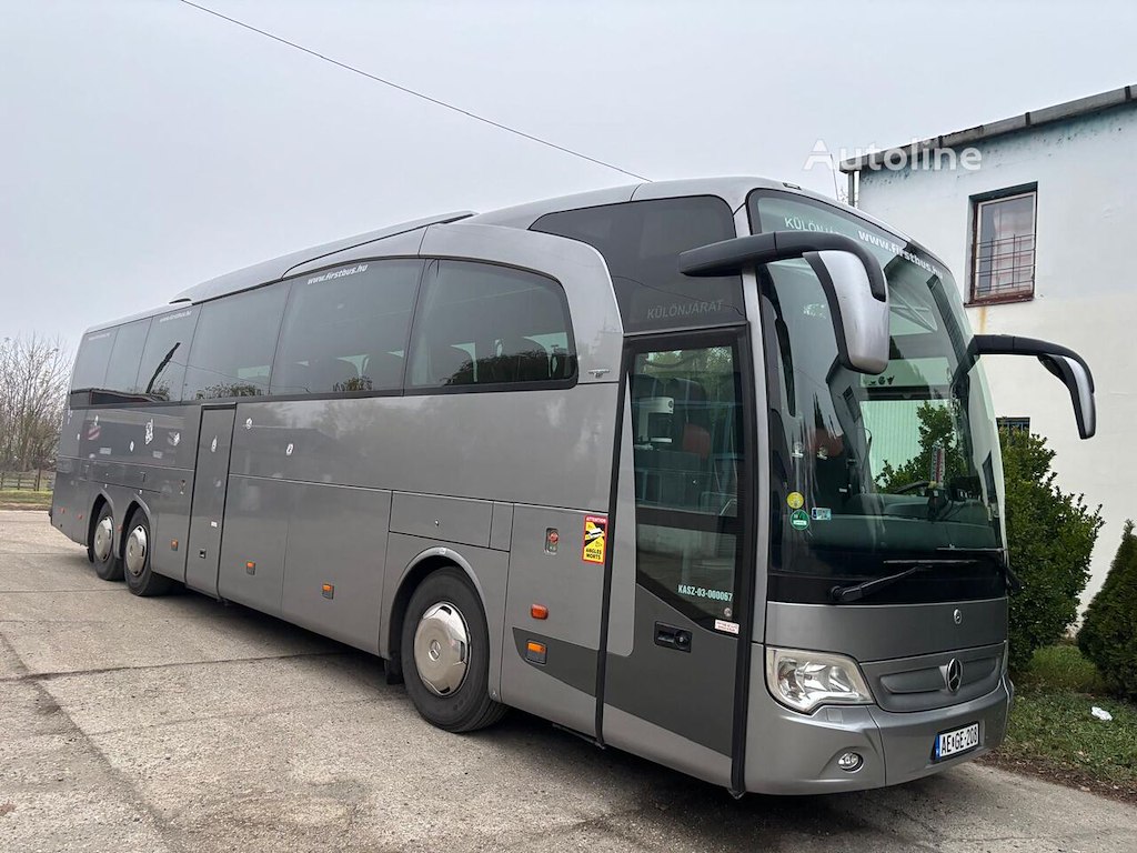 Mercedes-Benz Travego RHD-M turistički autobus