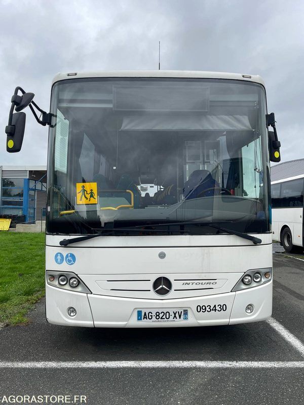Prodaje se Mercedes-Benz INTOURO M 12,98m prigradski autobus na aukciji