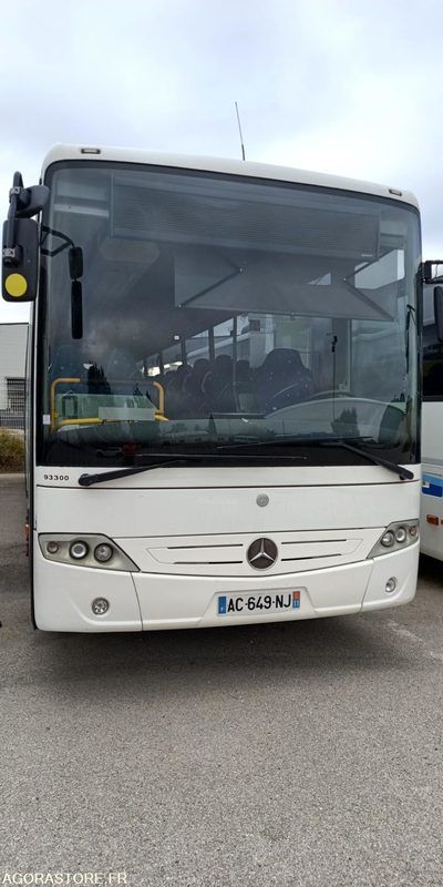 Prodaje se Mercedes-Benz INTOURO M prigradski autobus na aukciji
