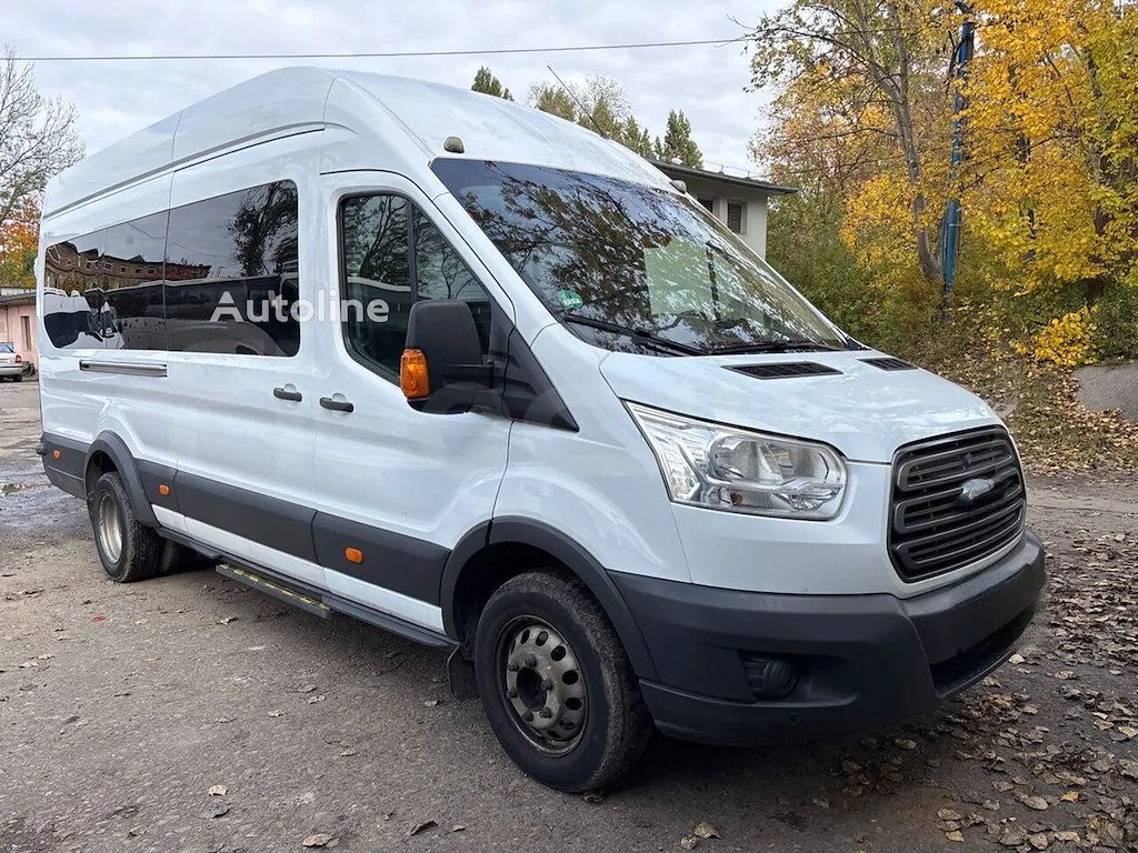 Ford Transit putnički minibus