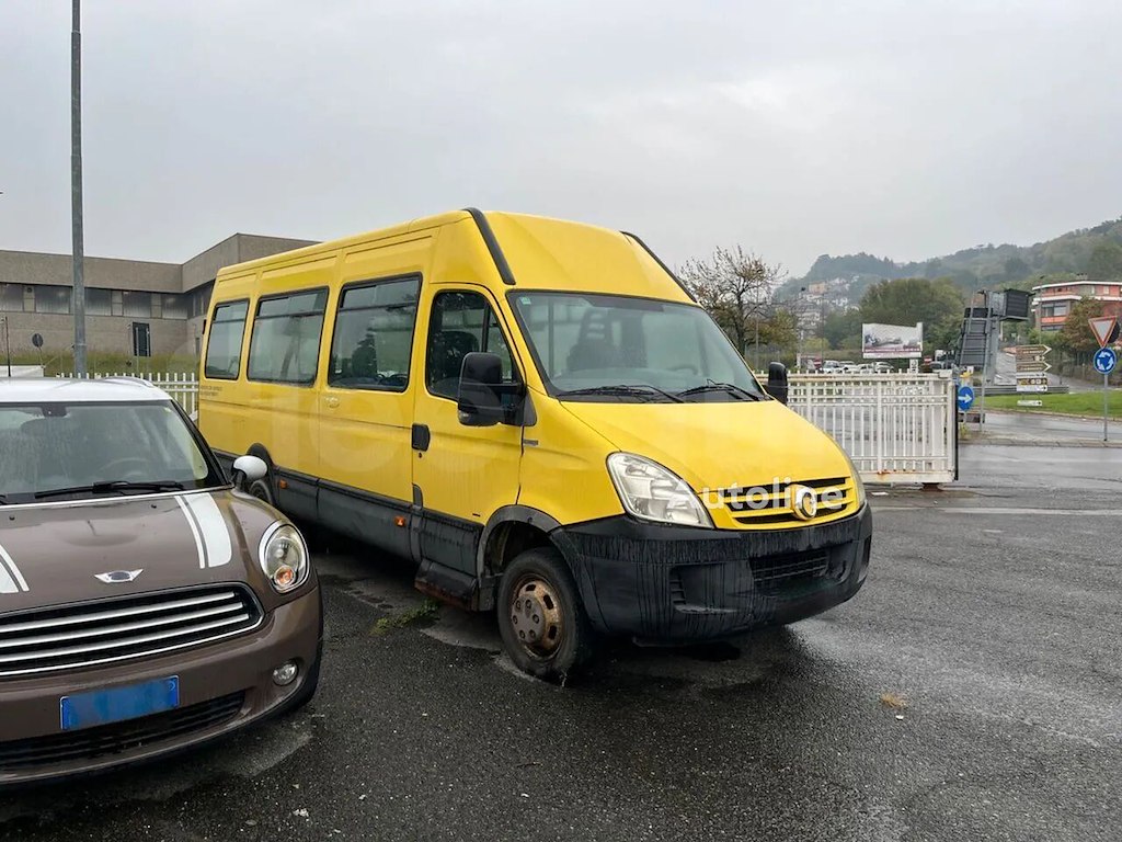 IVECO A50 putnički minibus