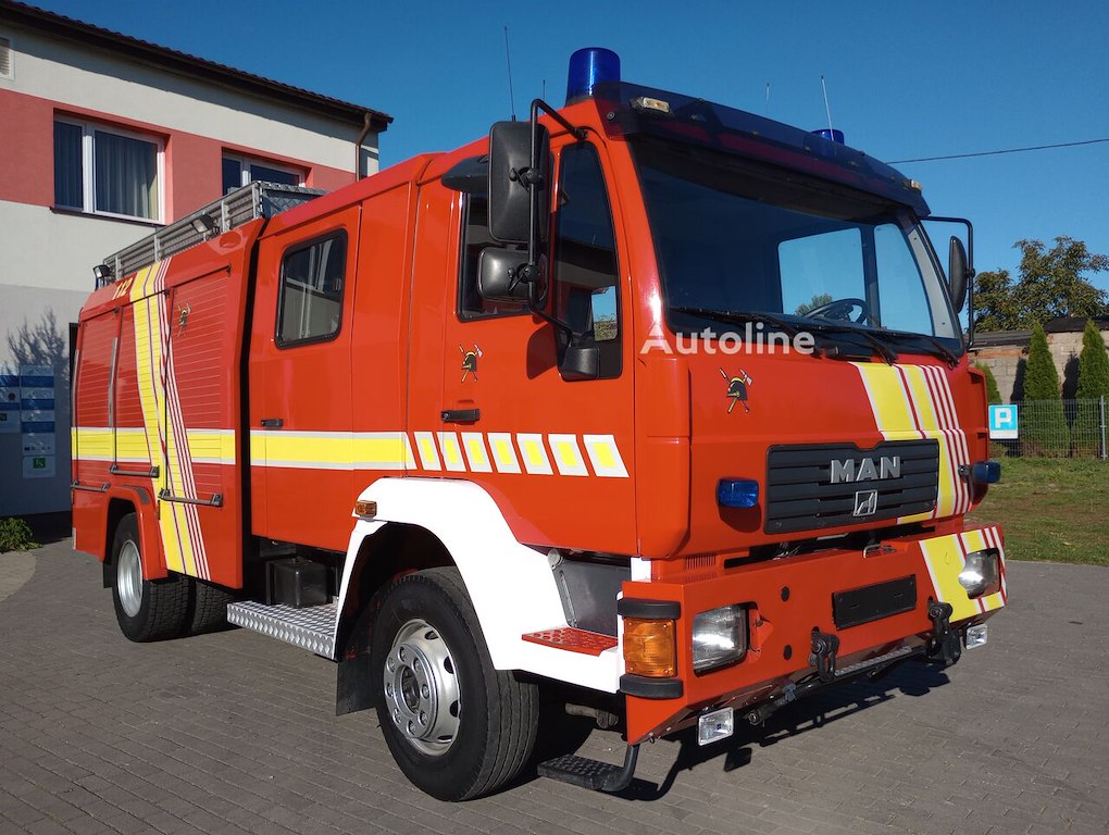 MAN LE220 14T FIRE TRUCK 2003 TOP CONDITION vatrogasno vozilo