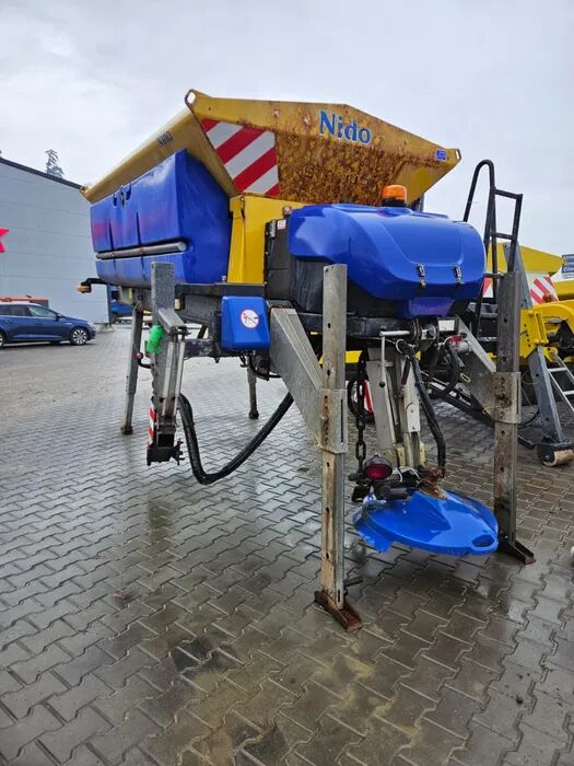 Nido Stratos B40-36 karoserija posipača peska