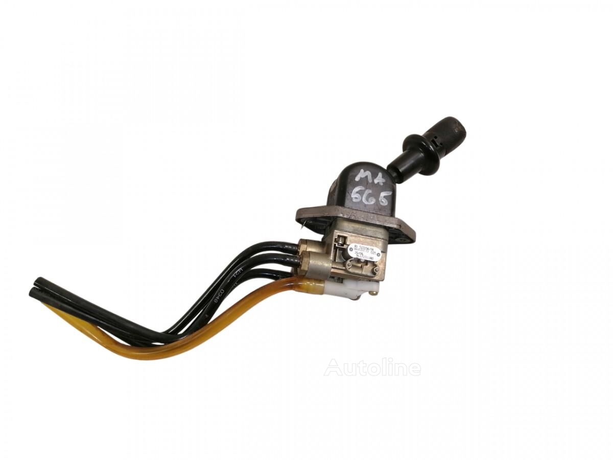MAN Handbrake control lever 81523156156 ventil ručne kočnice za MAN TGA 26.430 tegljača