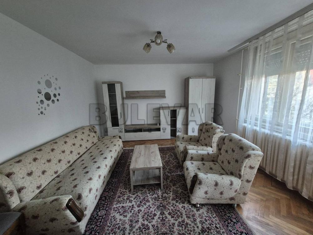 Pariske komune, Dvosoban stan za izdavanje, 60m2, 300€