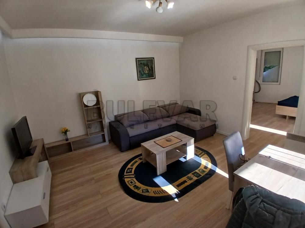 Oblačića Rada, Dvosoban stan za izdavanje, 47m2, 350€