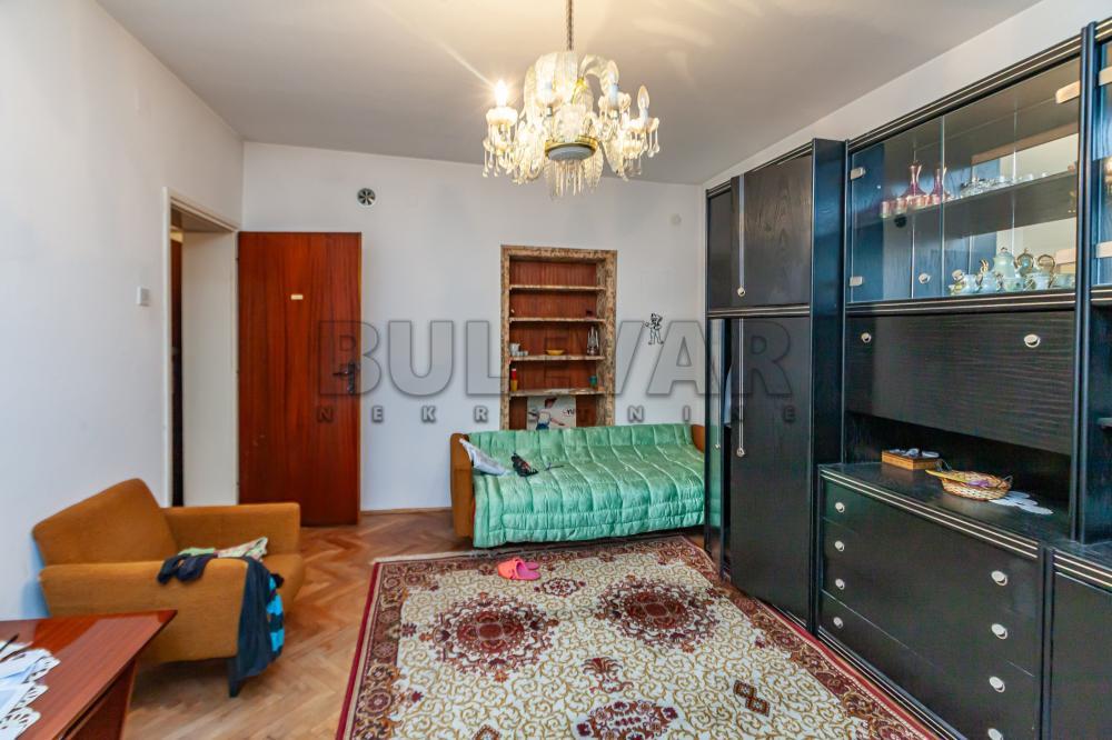 Velikojastrebačka, Kuća na prodaju, 251m2, 195.000€