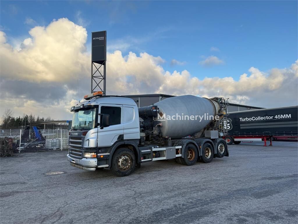 Scania P420 8x4 kamion s mešalicom za beton