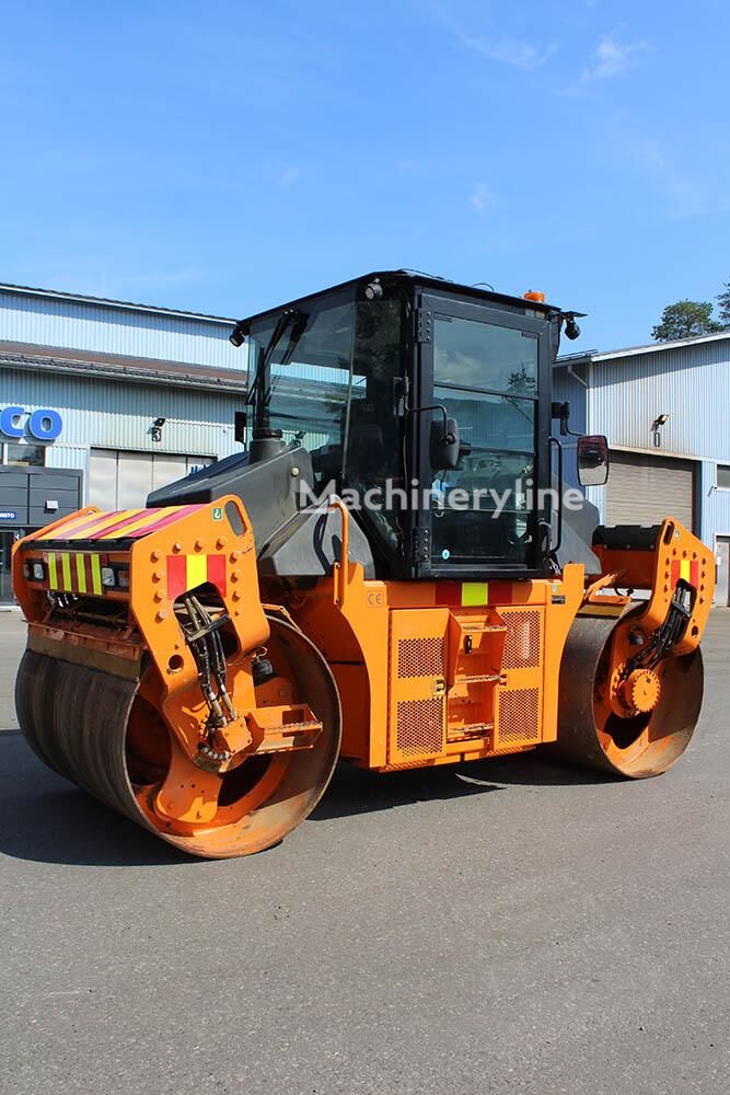 Caterpillar CD10 valjak za asfalt